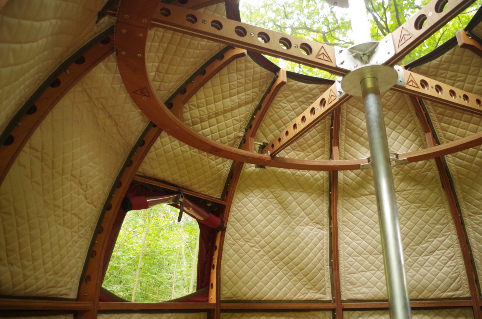 The Tree Tent – A Spherical Kit-Based Tent Designed To Be Suspended In ...