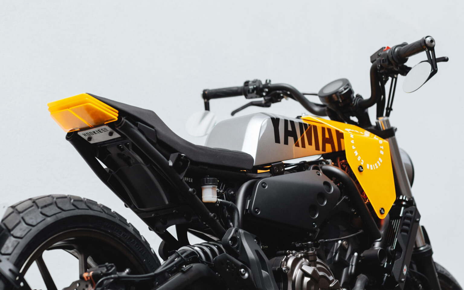 Custom Yamaha XSR700 Grasshopper by Hookie Co.