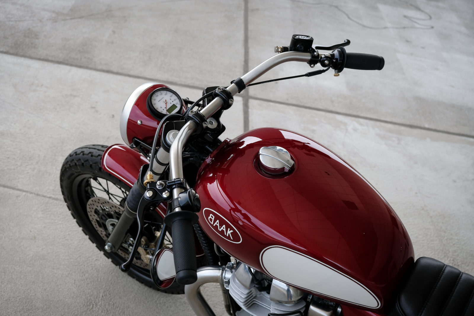 Royal Enfield 650 Interceptor Custom by Baak Motocyclettes