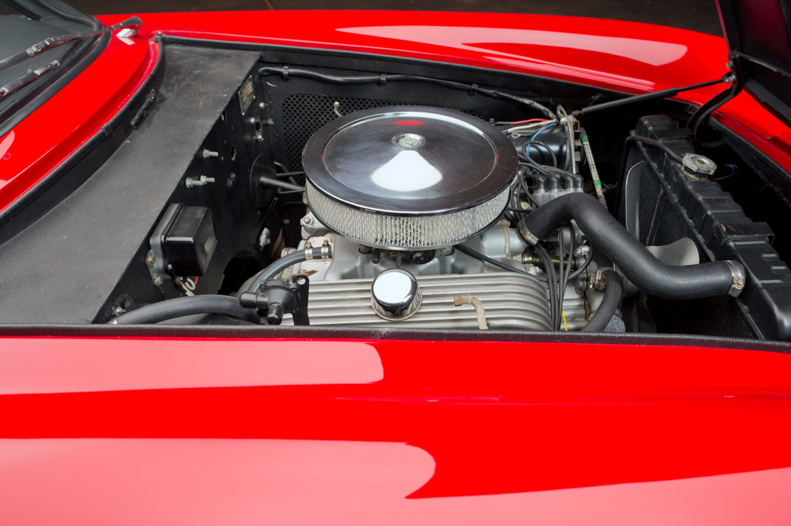 America's Ferrari Hunter - The Rare Apollo 3500 GT