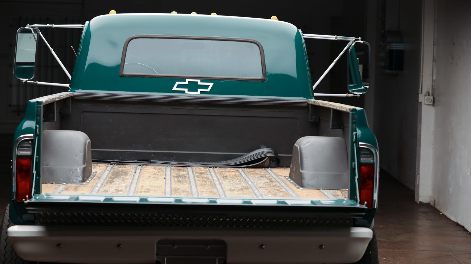 The Ultra-Short Wheelbase Truck Chevrolet Never Built – A 5.7 Litre V8 ...