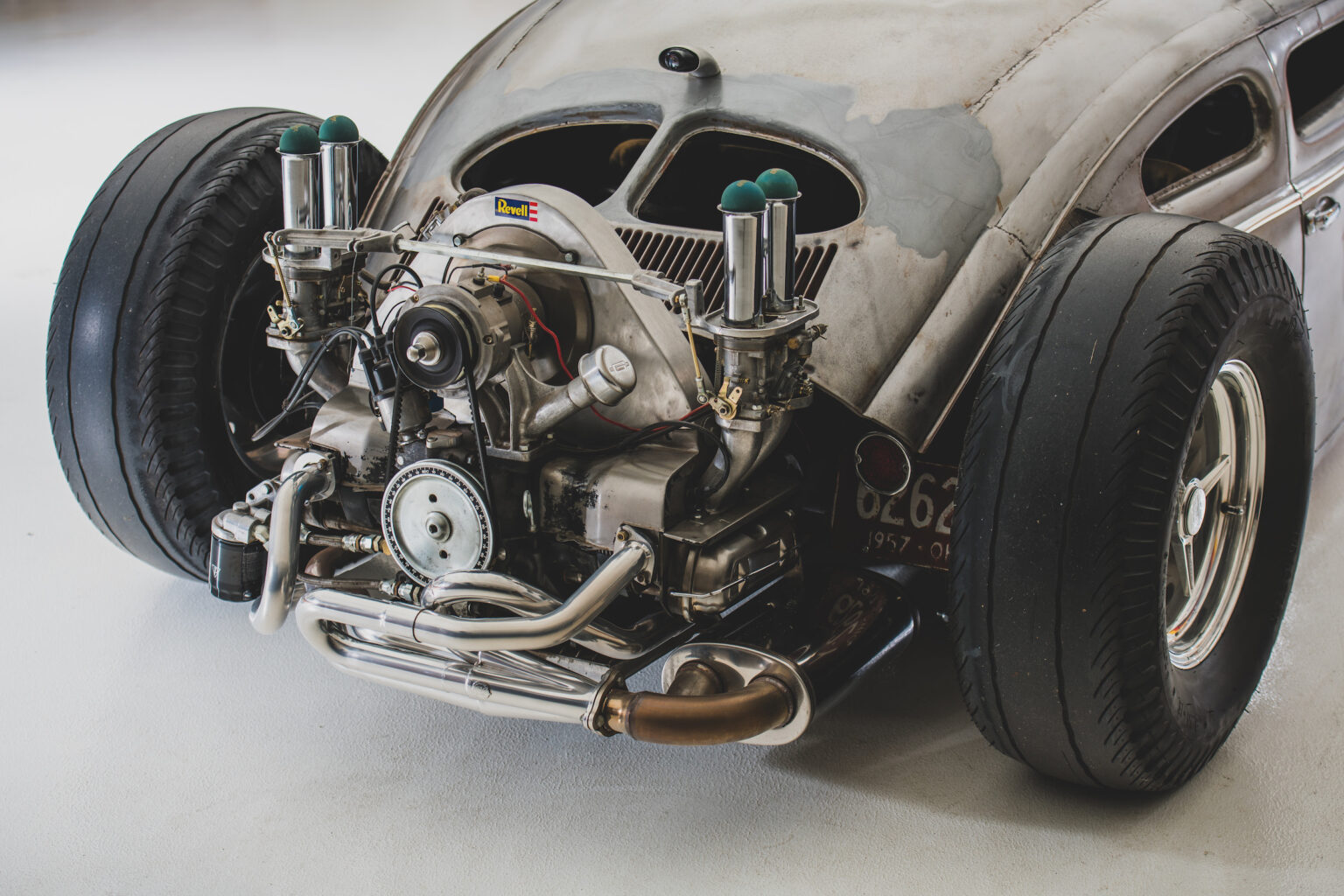 The Wild Volkswagen Beetle Outlaw "Death" by Franz Muhr