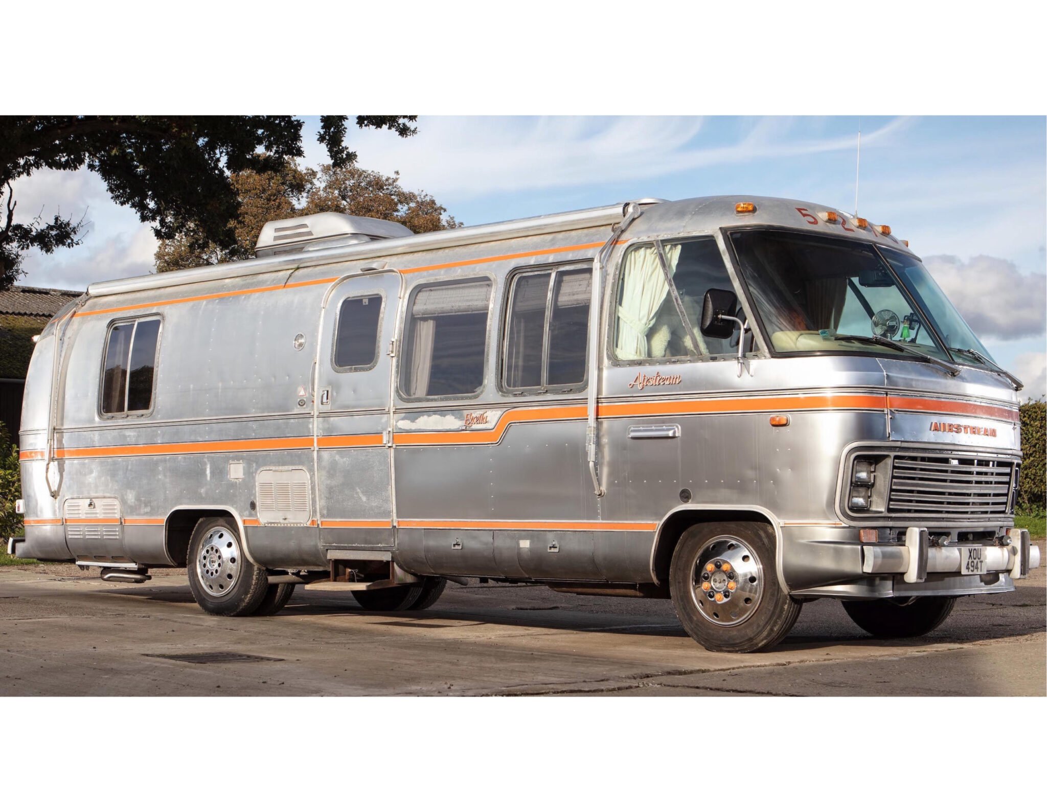 An Original Airstream Excella 280 Motorhome - A Retro-Luxury Home On Wheels