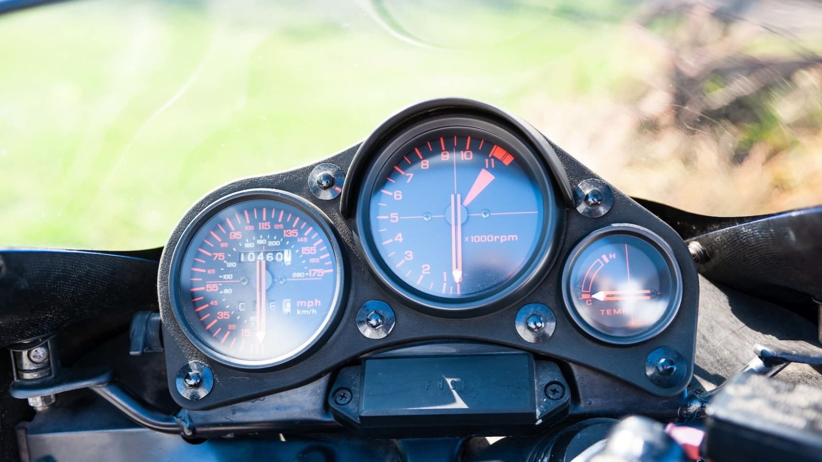 The Honda VF1000R - The Fastest Production Motorcycle In The World (In ...