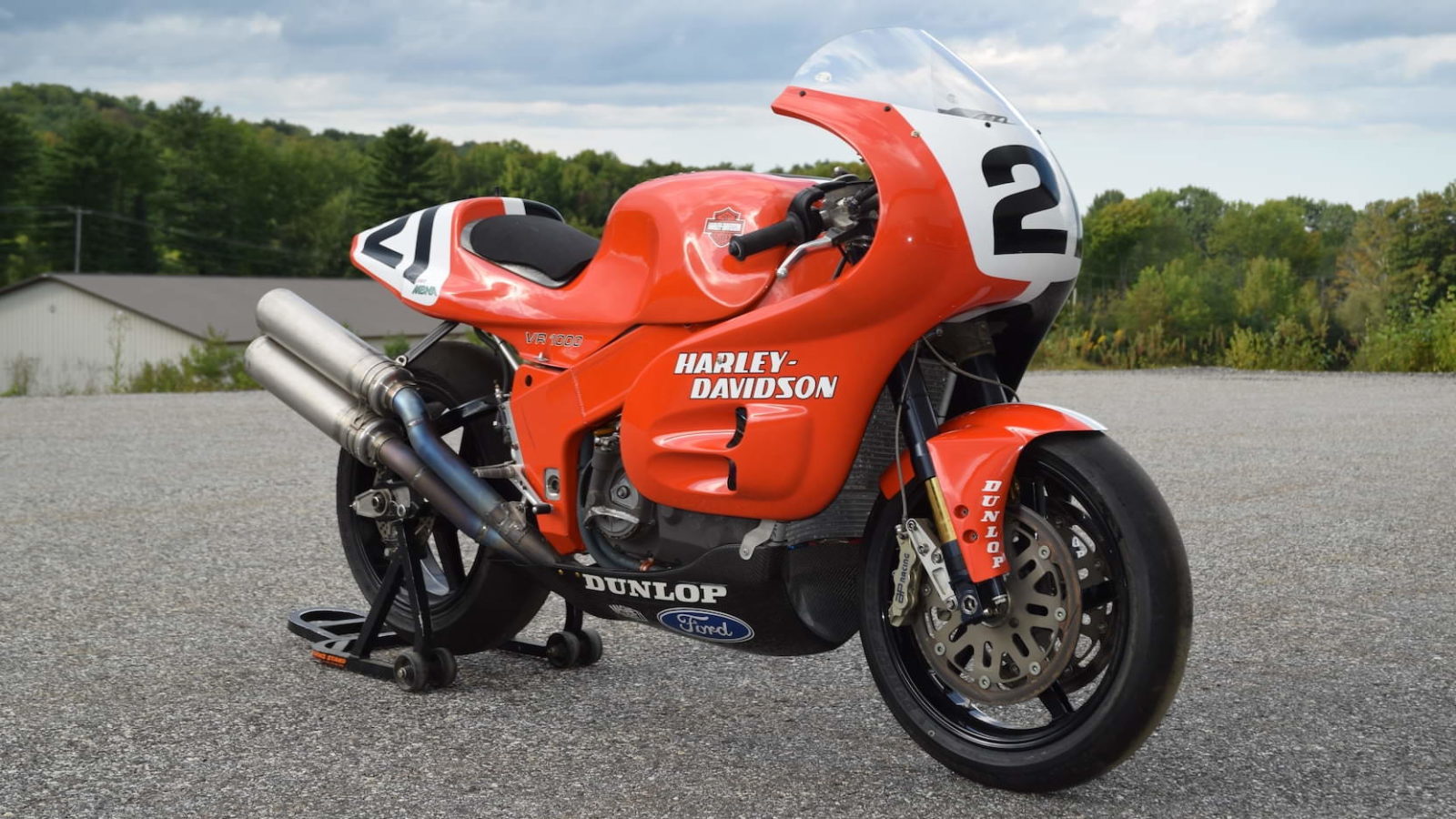 The Rare Harley-Davidson VR1000 - A 135HP Quad Cam Milwaukee Superbike ...