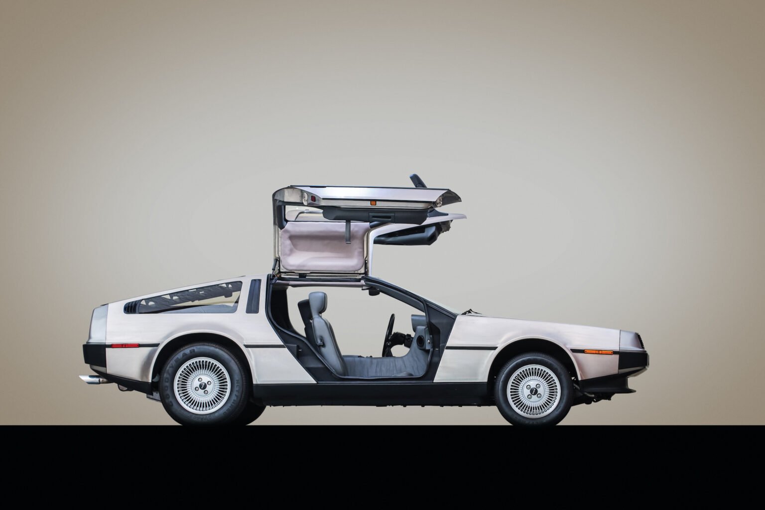 A DeLorean DMC-12 With A 50% Power Boost Due To A Period-Correct BAE ...
