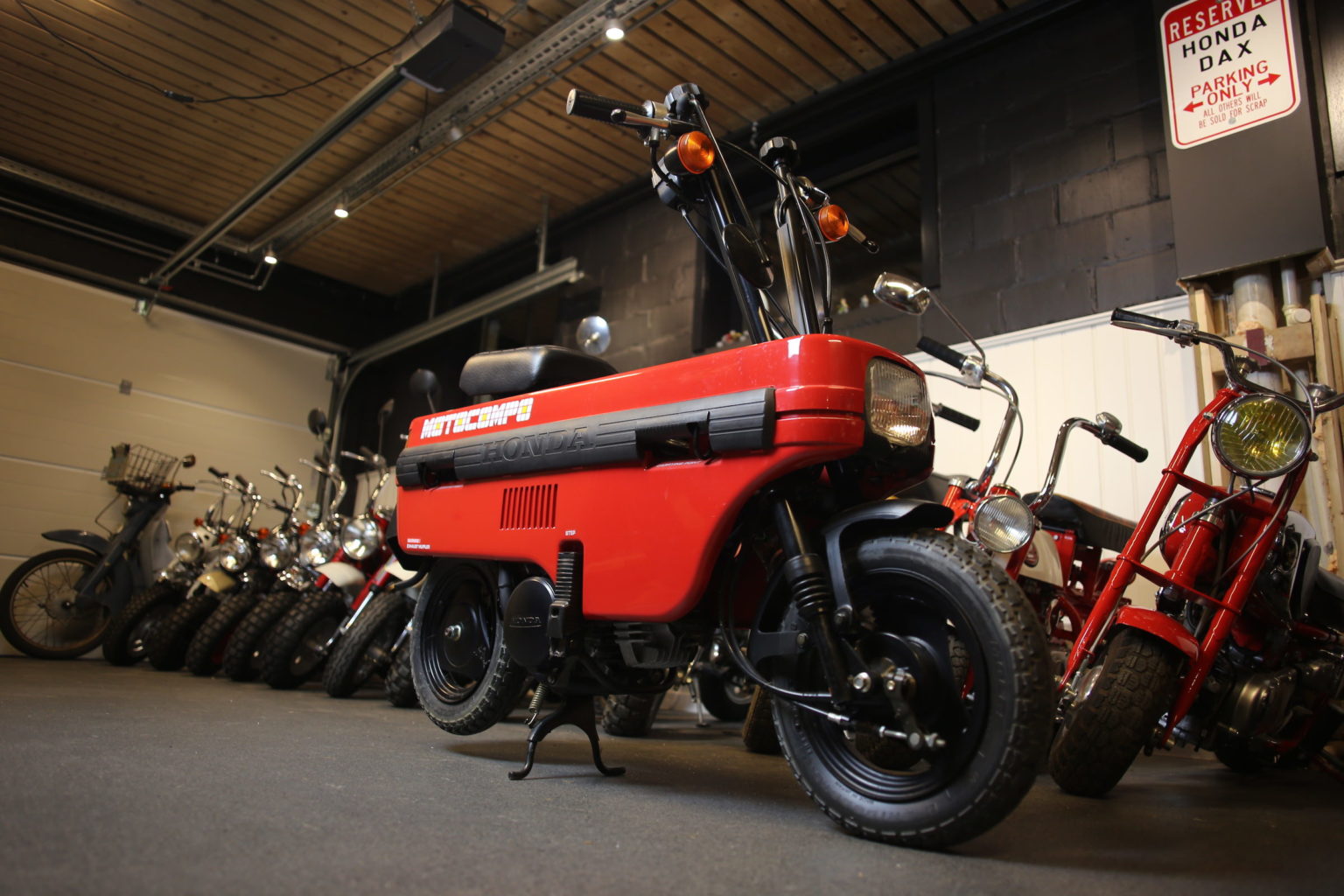 The Honda Motocompo - An Iconic 1980s-Era Scooter That Fits In Your Trunk