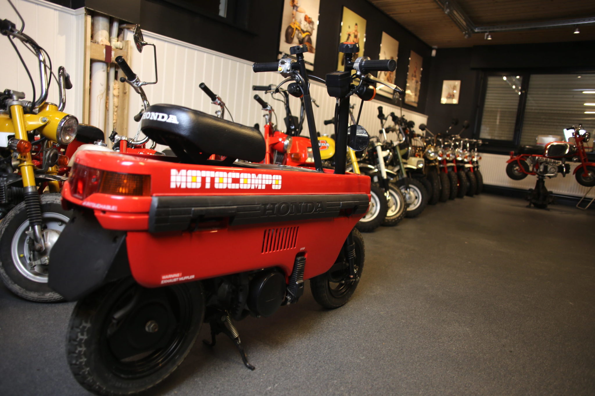 The Honda Motocompo - An Iconic 1980s-Era Scooter That Fits In Your Trunk