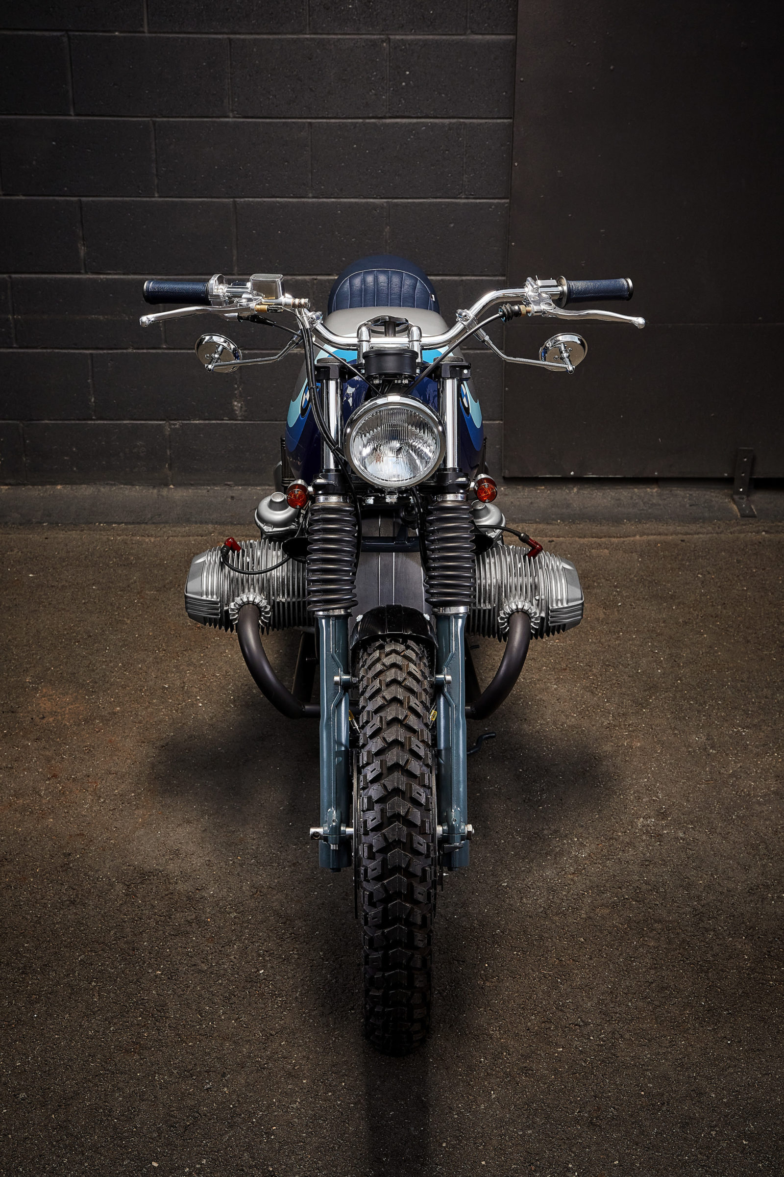 An Australian Custom BMW R100RT - The Ellaspede EB882