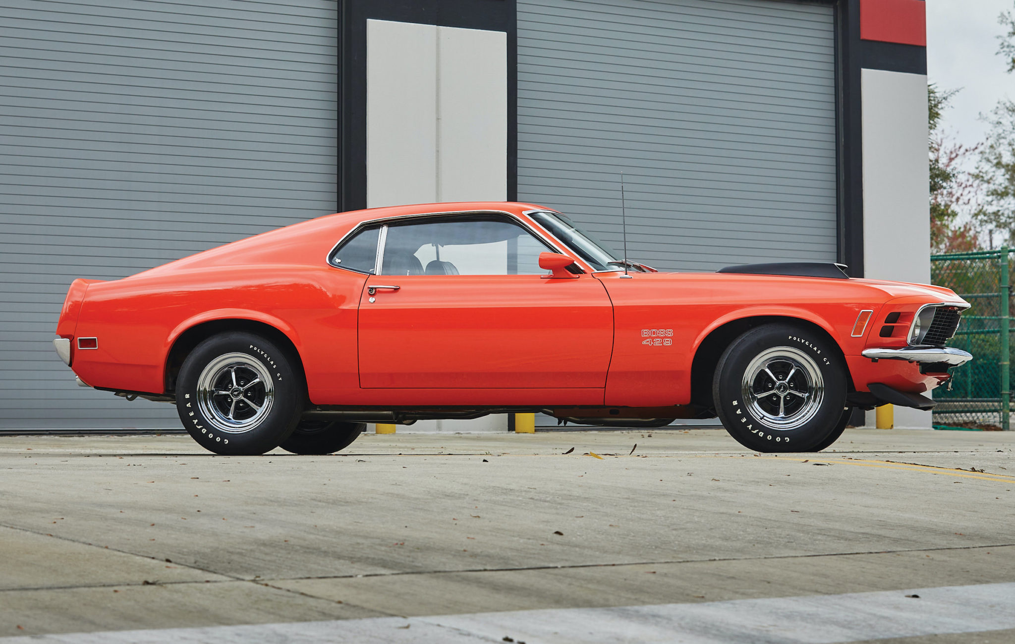 The Ford Mustang Boss 429 A Street Legal Car With A Nascar Engine