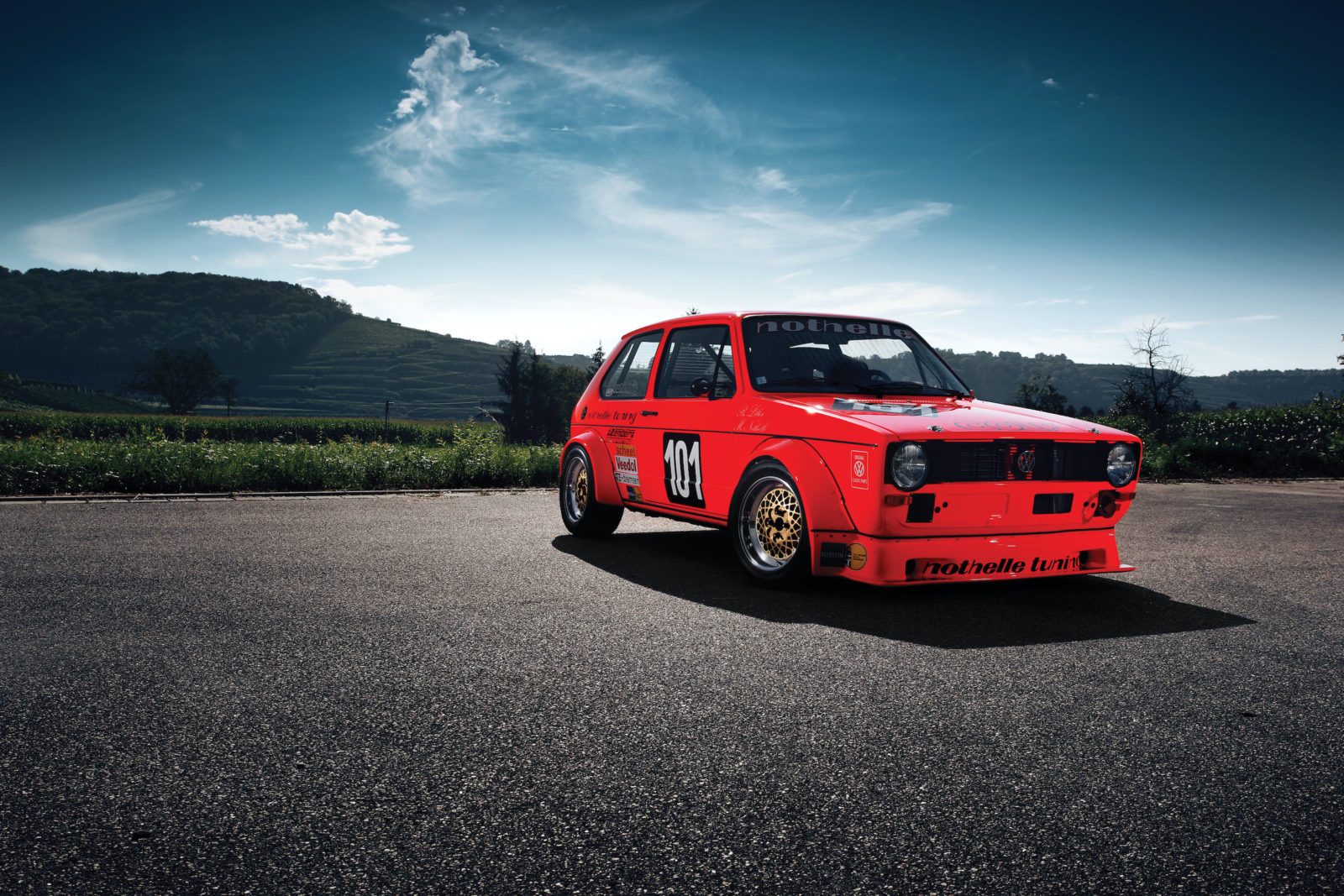 This Is The World's First Racing Golf - A 1975 Volkswagen Golf Mk 1 ...
