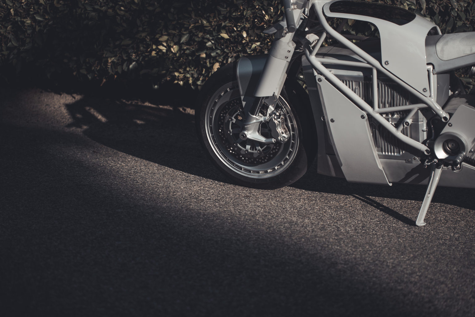 The ZERO XP - A Futuristic Custom Electric Motorcycle by Untitled ...
