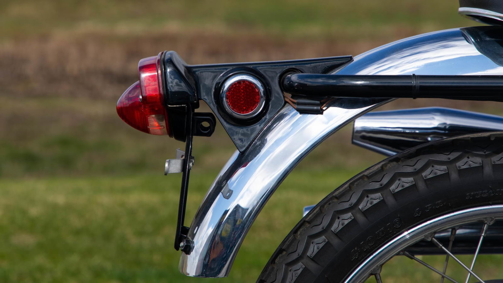 The Norton Commando 750 S - A British Superbike Icon