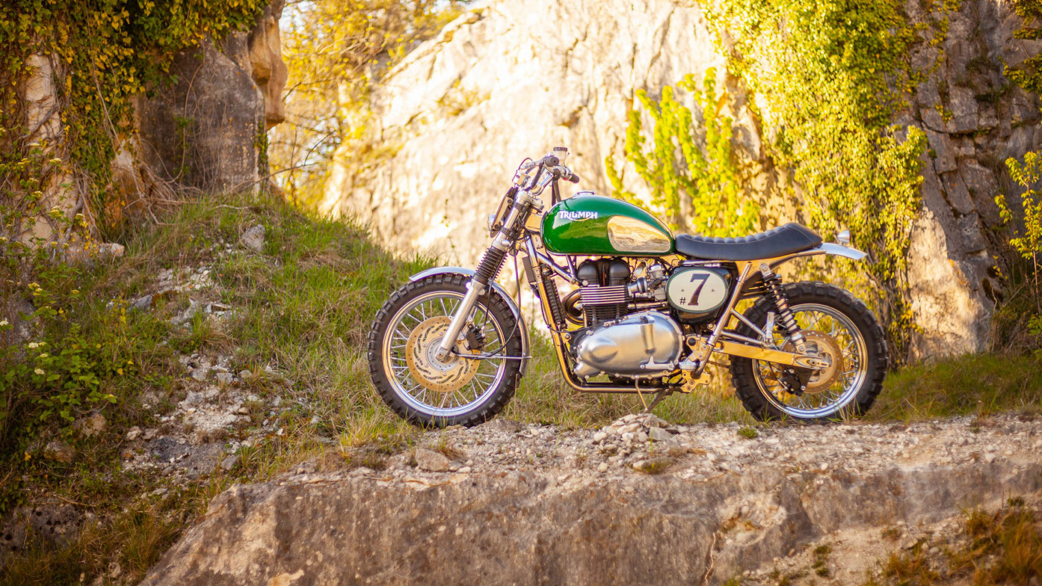 The Green Legend - An FCR Custom Triumph In The Spirit Of Steve McQueen