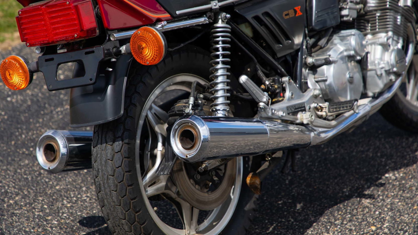 The Honda CBX - An Unusual Japanese Inline-6 Cylinder Motorcycle