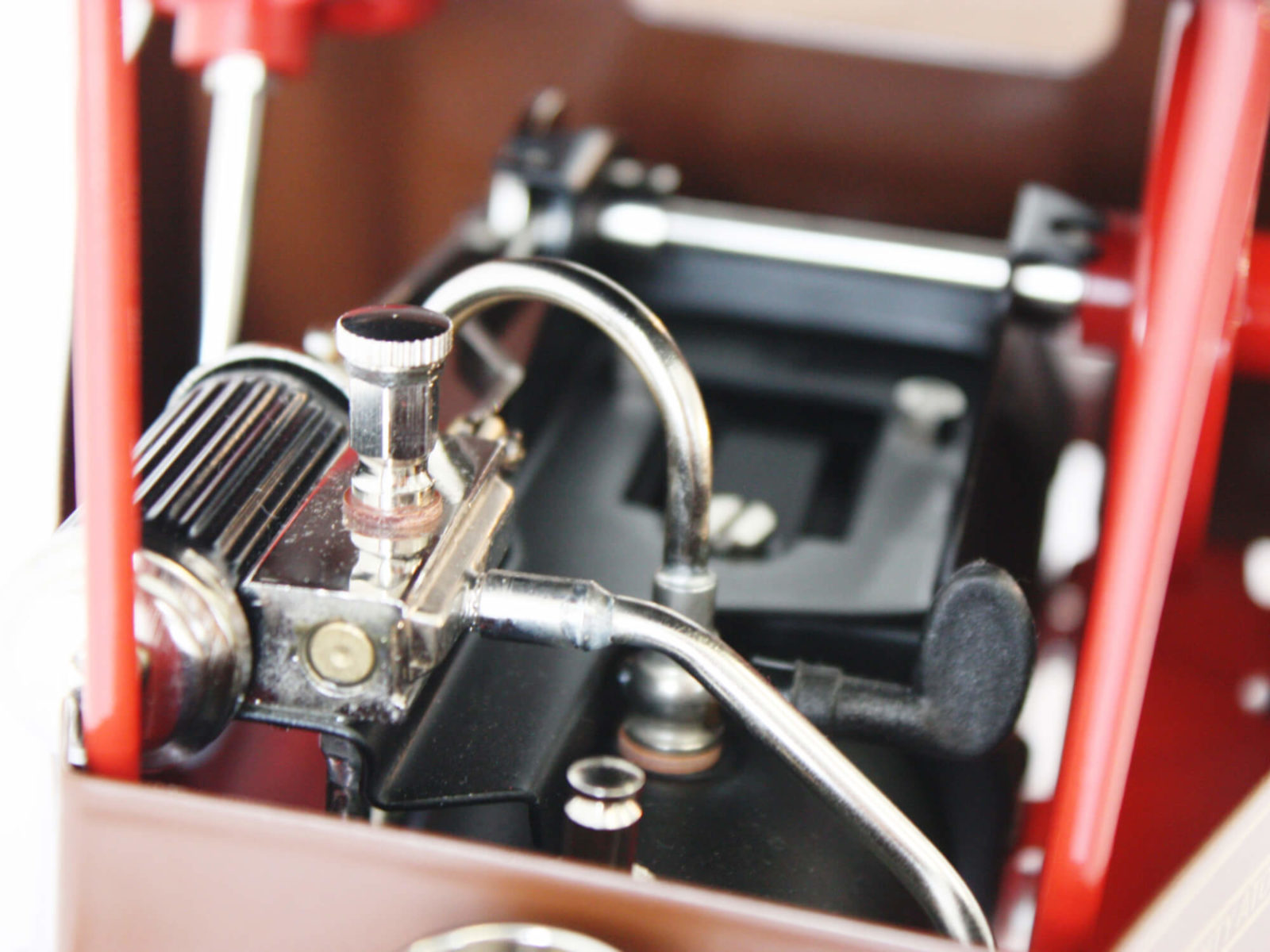 The Wilesco Mighty Atom - A Fully Functioning Steam Traction Engine