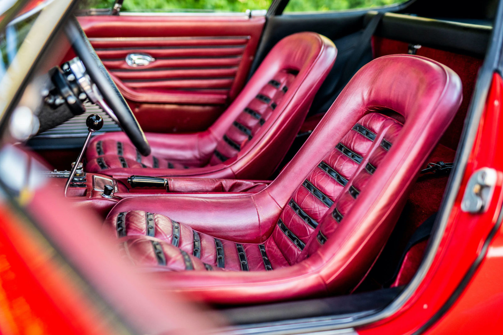 The Ferrari 365 GTB/4 Daytona - The World's Fastest Production Car In 1968