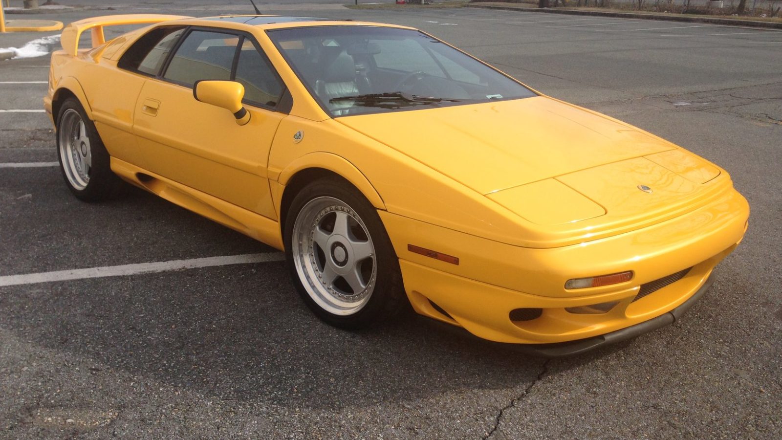 Lotus Esprit - The Four Cylinder Buying Guide - S1, S2, S3, S4.