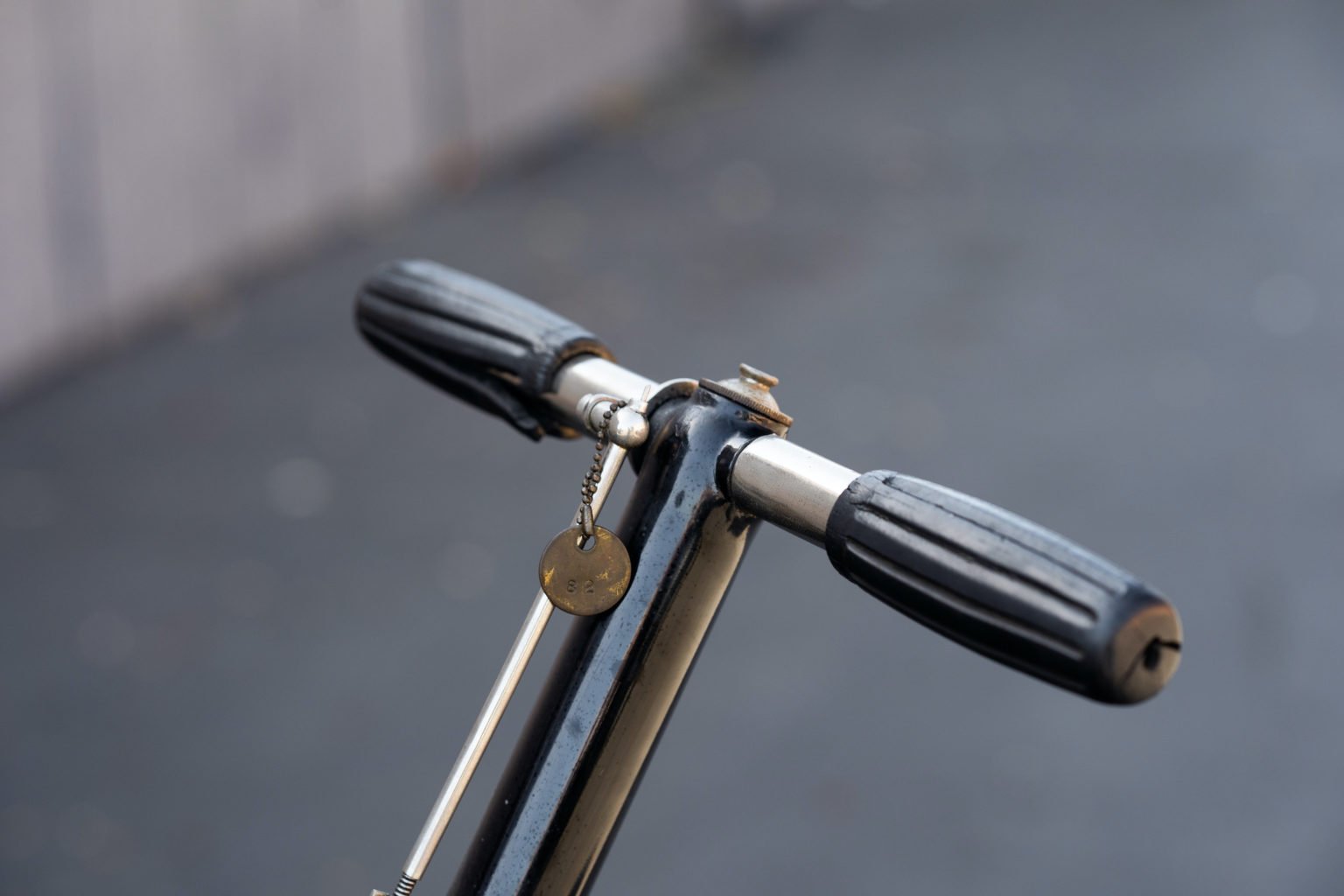 The 1915 Autoped Motorized Scooter – The World's First Powered ...