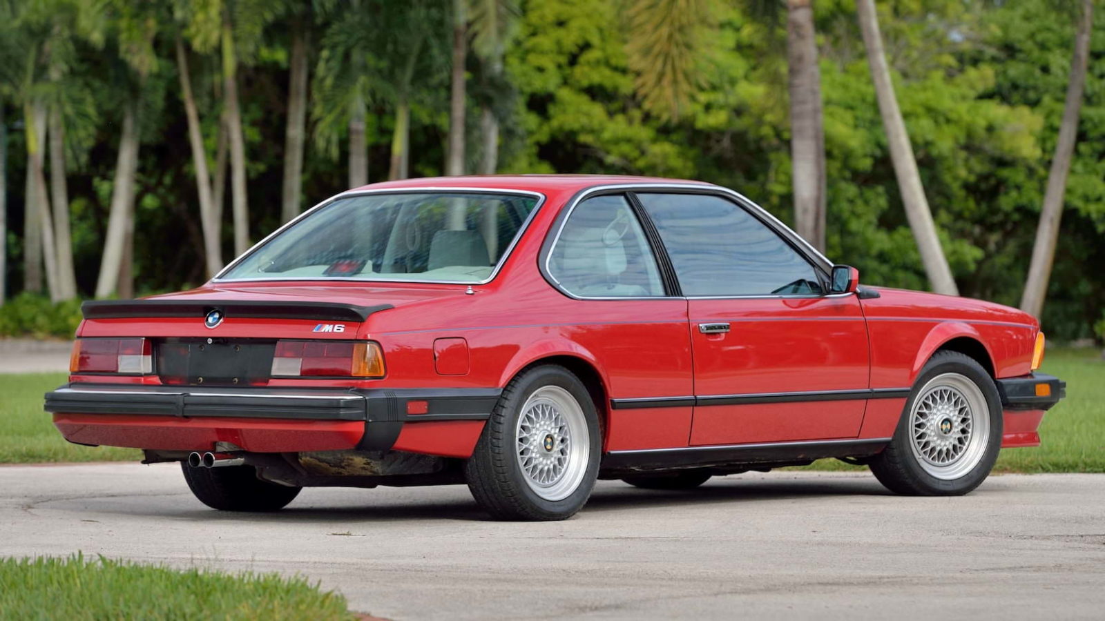 The Original BMW M6 - A Naturally-Aspirated Bavarian Muscle Car