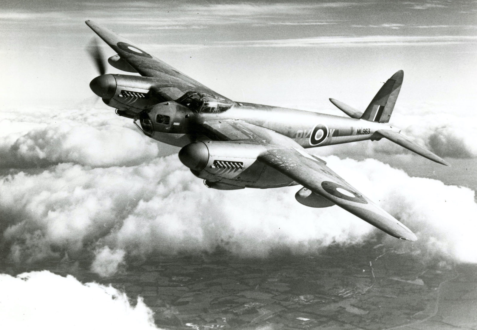 Documentary: The Revival Of A De Havilland Mosquito