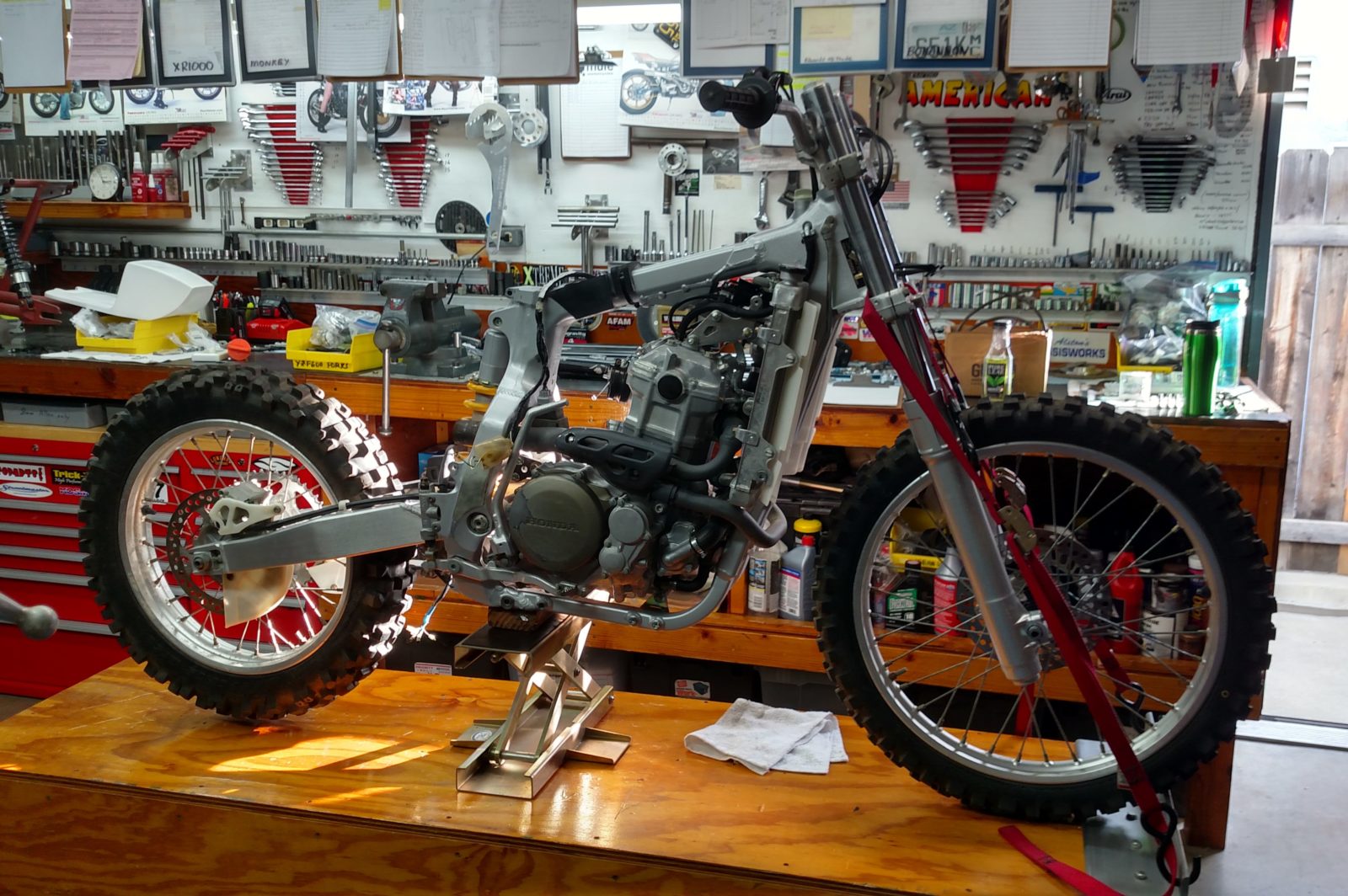 A Honda XR650R Custom Flat Tracker by Mule Motorcycles