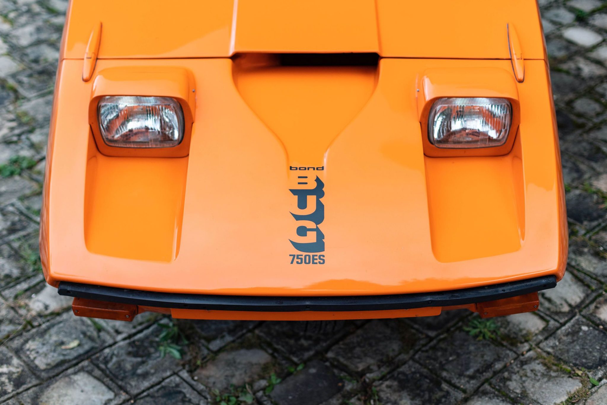 The Super Bond Bug – A 150 bhp Superbike-Powered Three-Wheeler