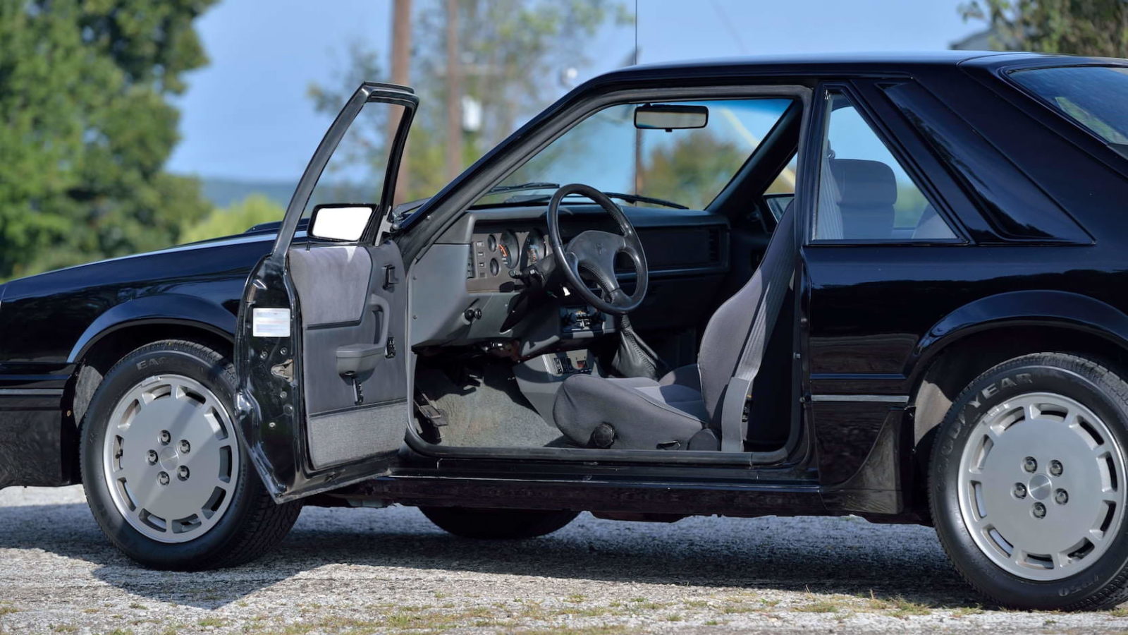 The Ford Mustang SVO – A Factory-Turbocharged 1980s Foxbody