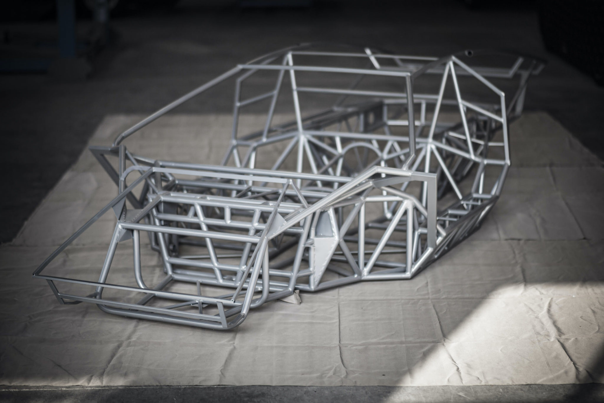 A Lamborghini Countach 1:1 Replica Chassis – Need A New Sculpture For ...