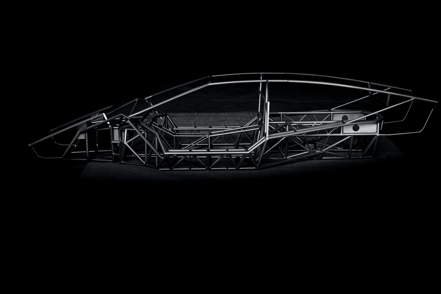 A Lamborghini Countach 1:1 Replica Chassis – Need A New Sculpture For ...