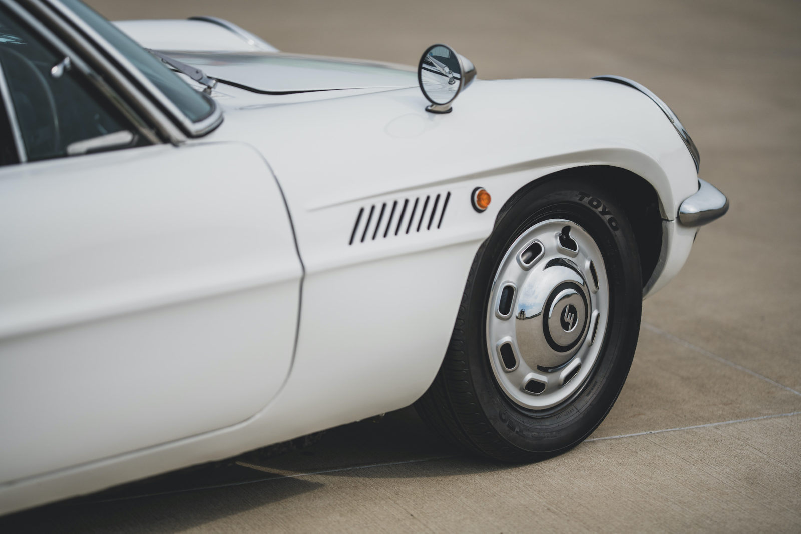 The Mazda Cosmo Sport – The World's First Mass-Produced Twin Rotary ...