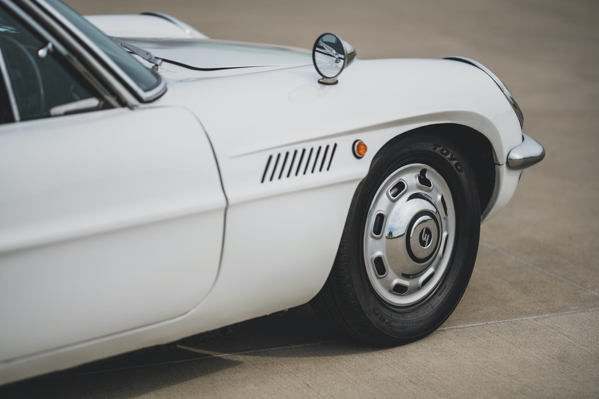 The Mazda Cosmo Sport – The World's First Mass-Produced Twin Rotary ...