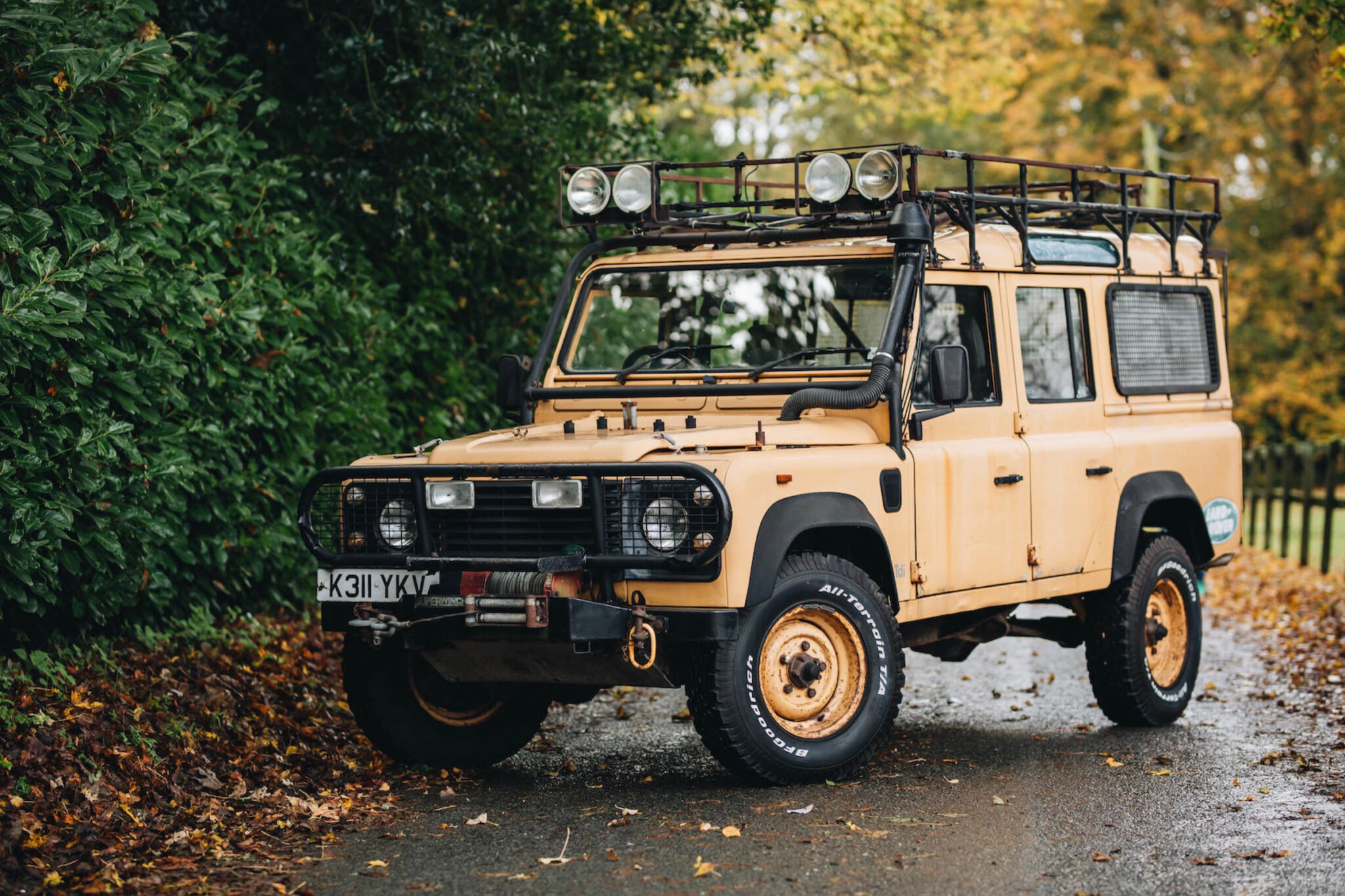 Camel Trophy Support Vehicle: 1992 Land Rover Defender 110