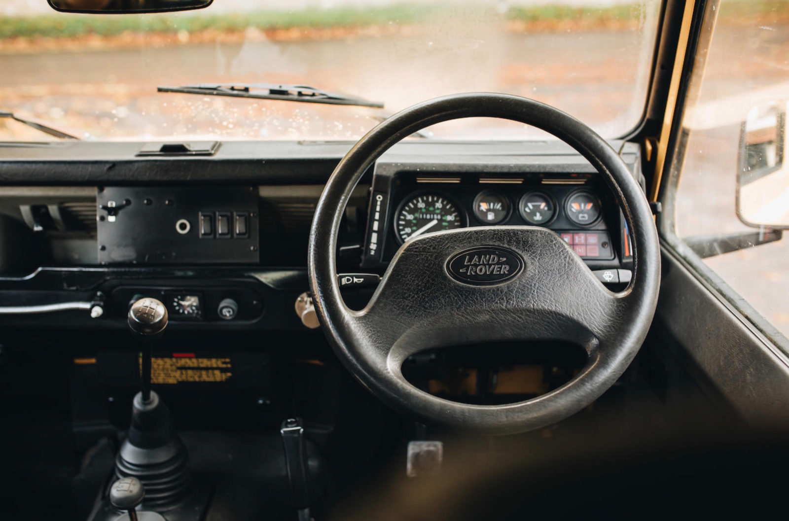 Camel Trophy Support Vehicle: 1992 Land Rover Defender 110