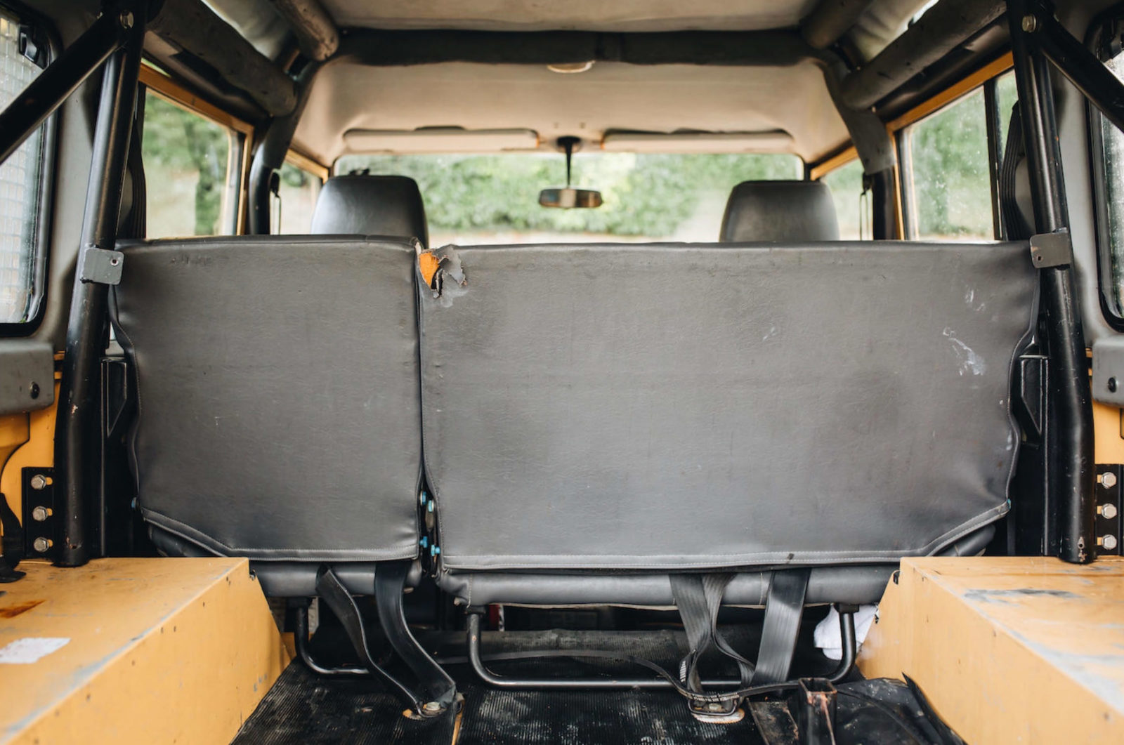 Camel Trophy Support Vehicle: 1992 Land Rover Defender 110