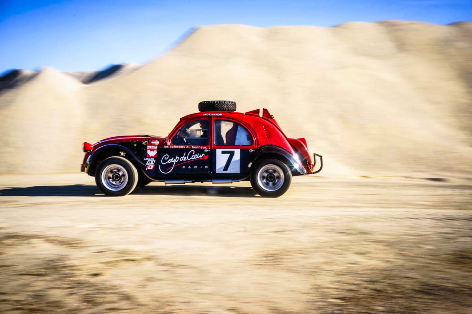 A One-Off Citroën 2CV Twin-Engined 4x4 Desert Racer From The 1980s