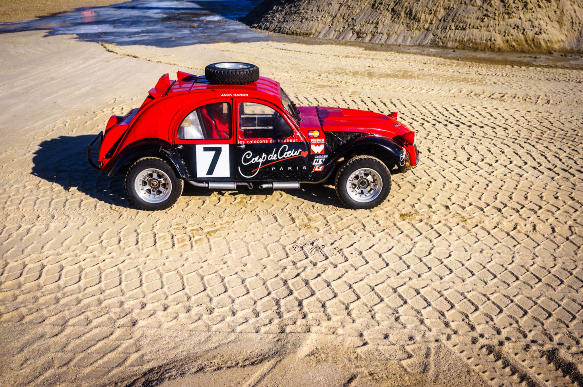A One-Off Citroën 2CV Twin-Engined 4x4 Desert Racer From The 1980s