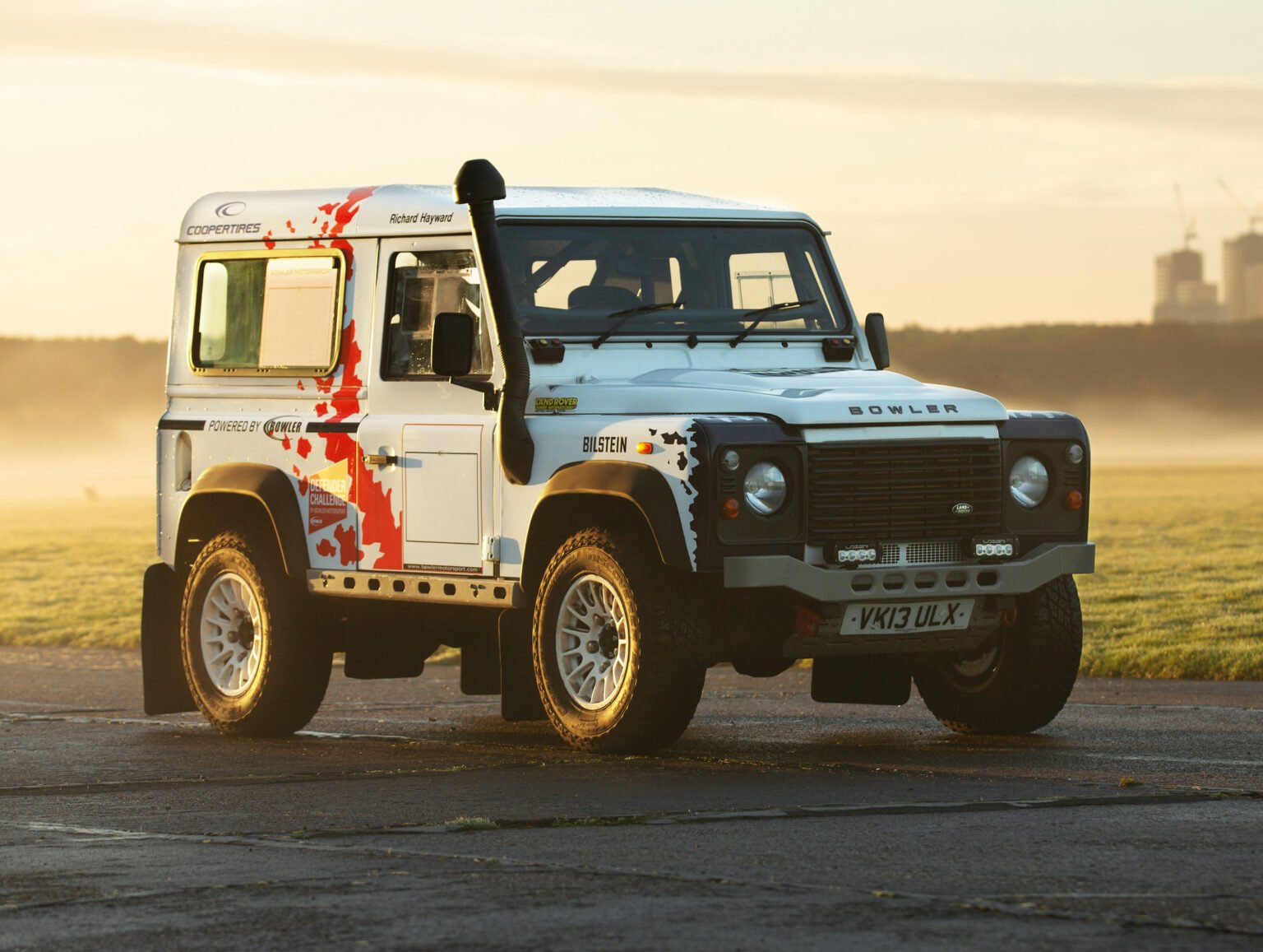 An Unusual Rally Racer: Land Rover Defender 90 Challenge Built By Bowler