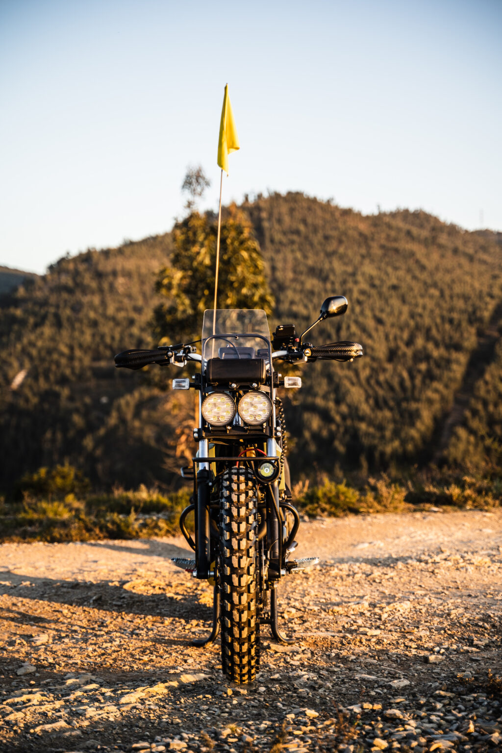 A Two Wheeled Jeep – A Custom Yamaha TW125 From Portugal