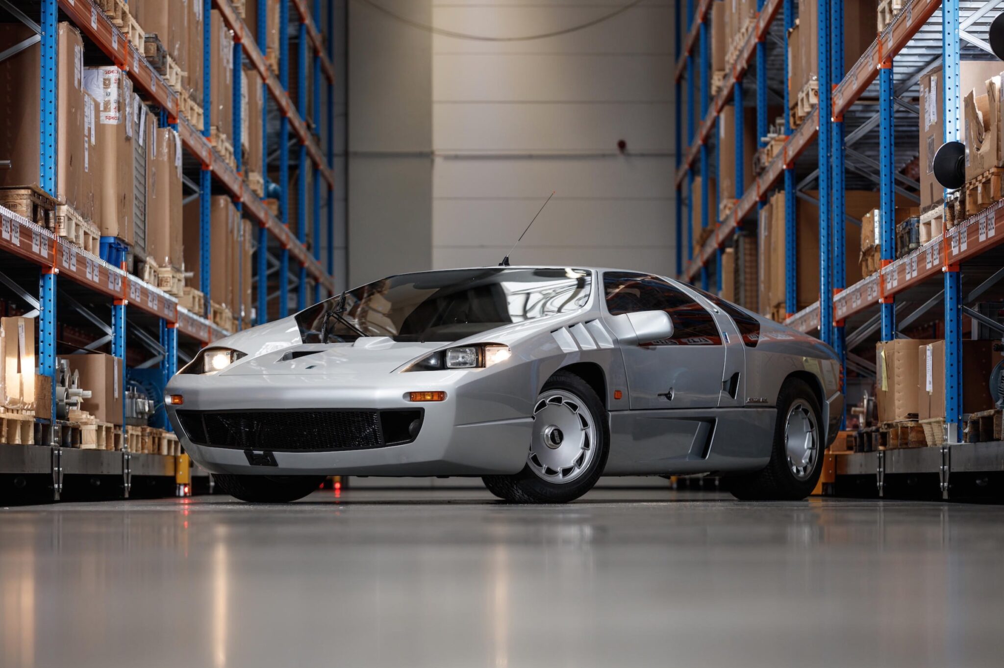The Isdera Imperator 108i – A Rare Supercar That Almost Never Existed