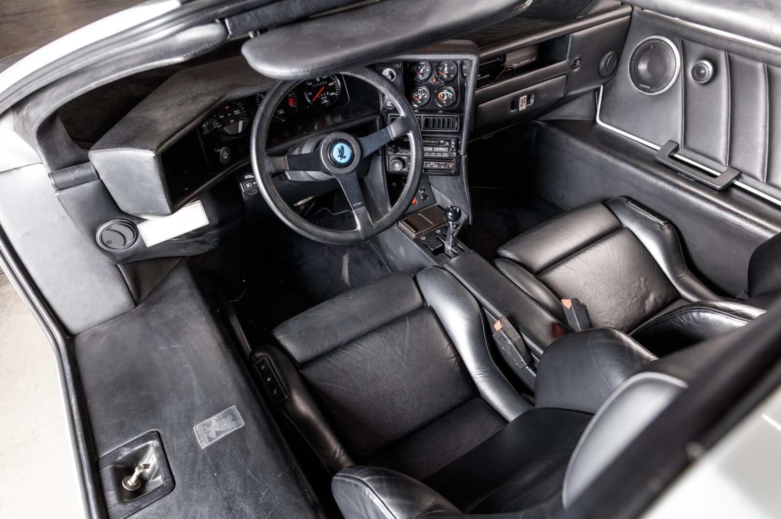 The Isdera Imperator 108i – A Rare Supercar That Almost Never Existed