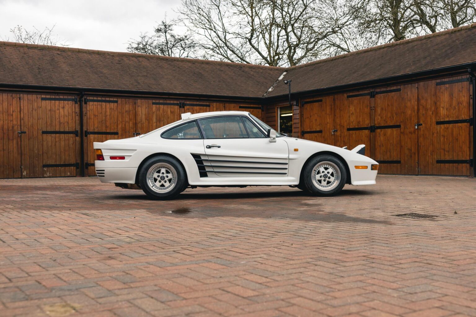 The Porsche Testarossa – A Rare Rinspeed Porsche R69 Turbo