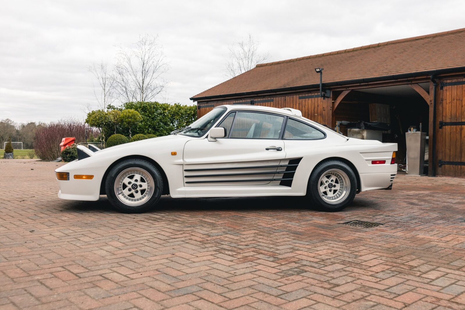 The Porsche Testarossa – A Rare Rinspeed Porsche R69 Turbo