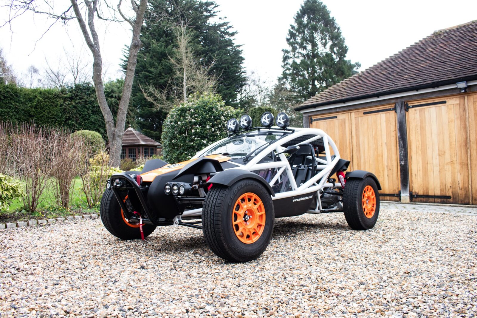 The Ariel Nomad – A 100% Road-Legal Off Road Racing Buggy