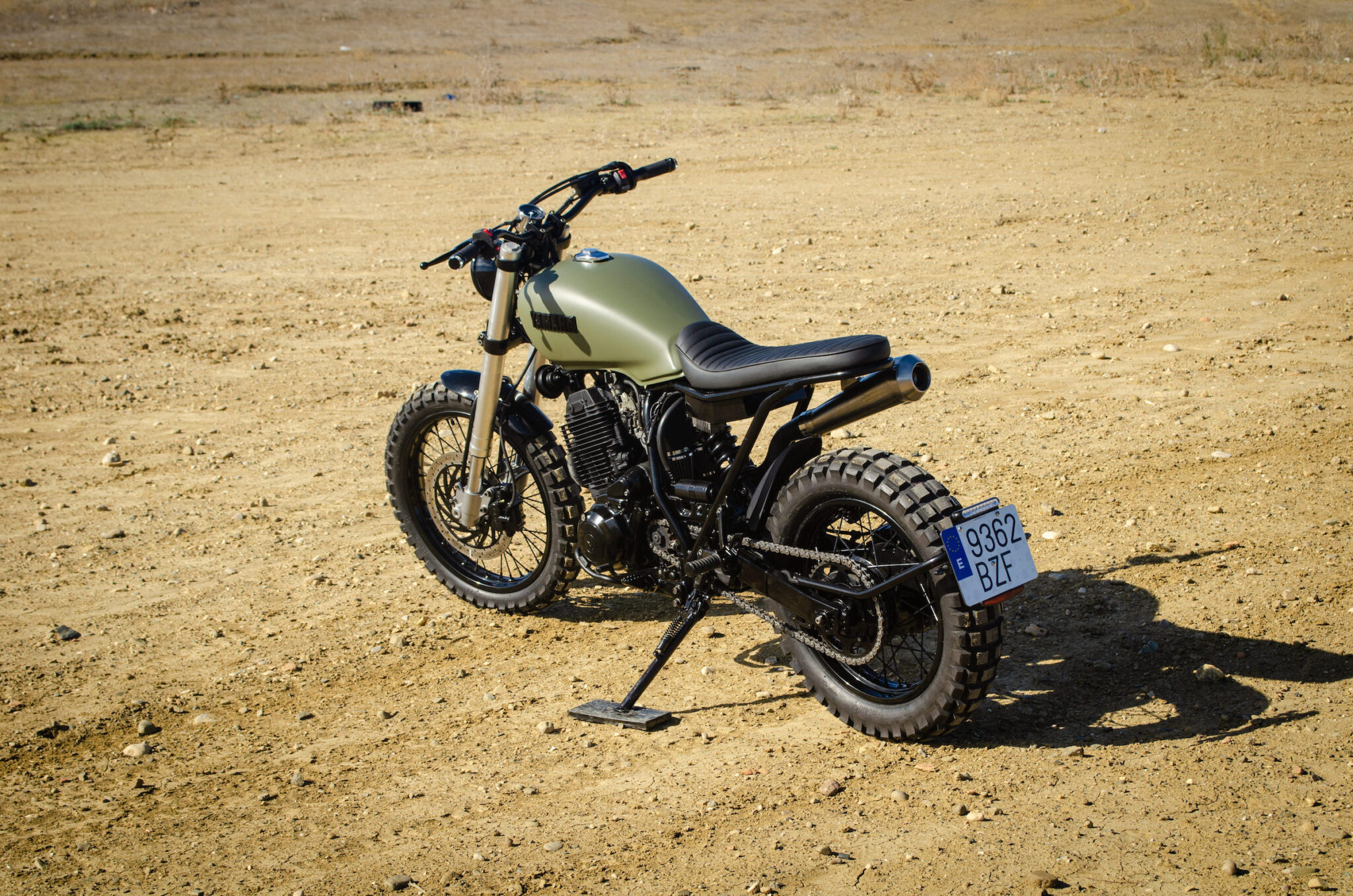 A Custom Yamaha XT600 by Lord Drake Customs