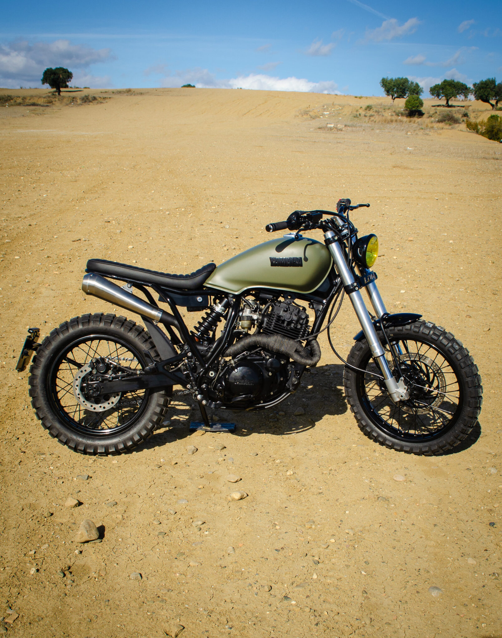 A Custom Yamaha XT600 by Lord Drake Customs