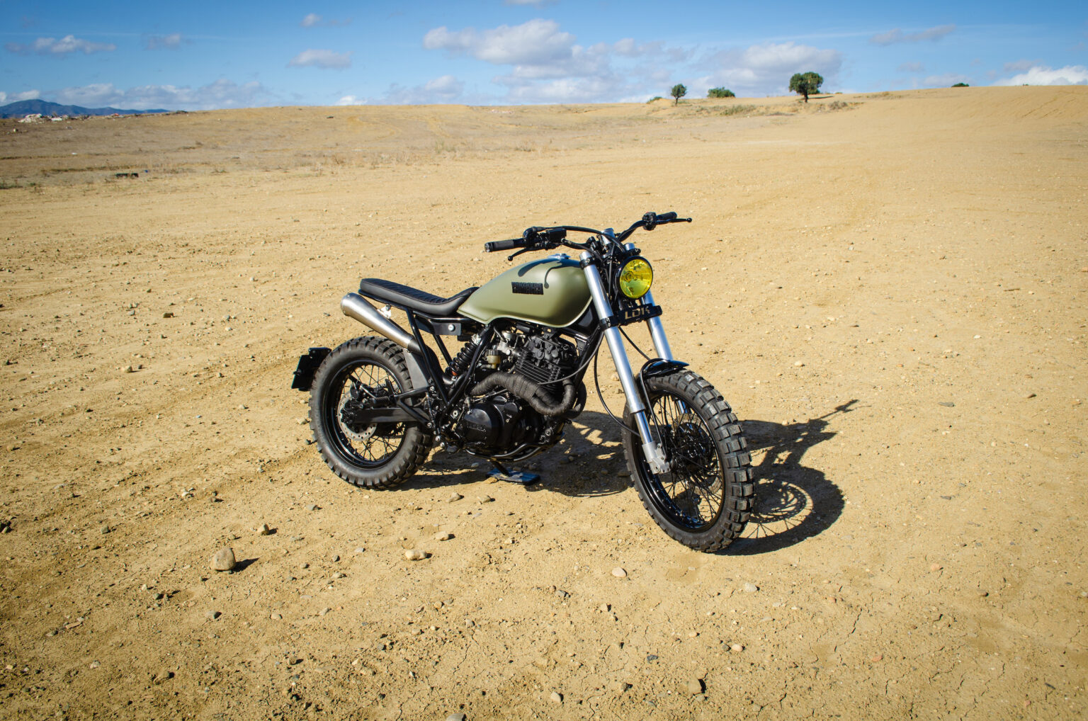 A Custom Yamaha XT600 by Lord Drake Customs