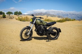 A Custom Yamaha XT600 by Lord Drake Customs