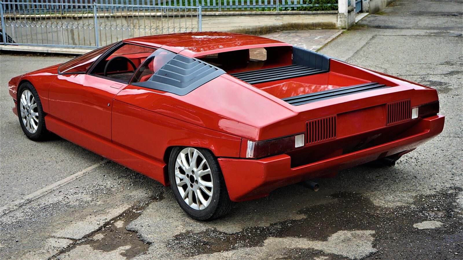 The Original Cizeta-Moroder V16T Design Study – 1:1 Scale