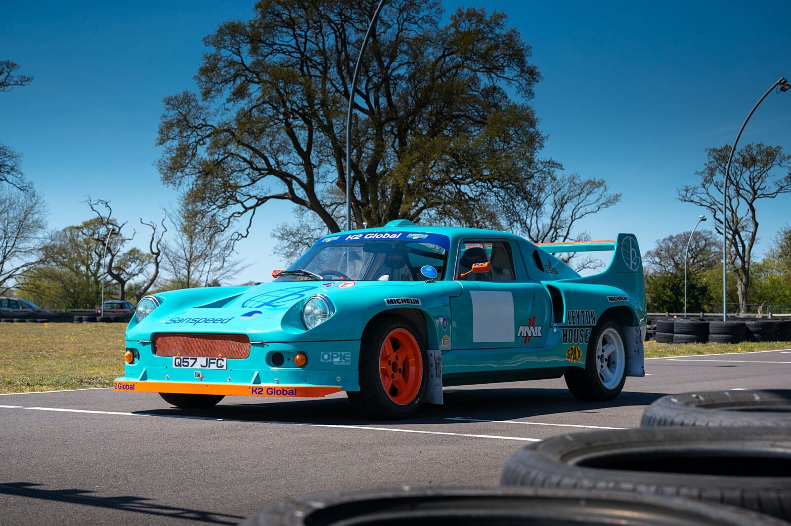 MY FEEDLY: The Rare Darrian T90 – A British Giant-Killer